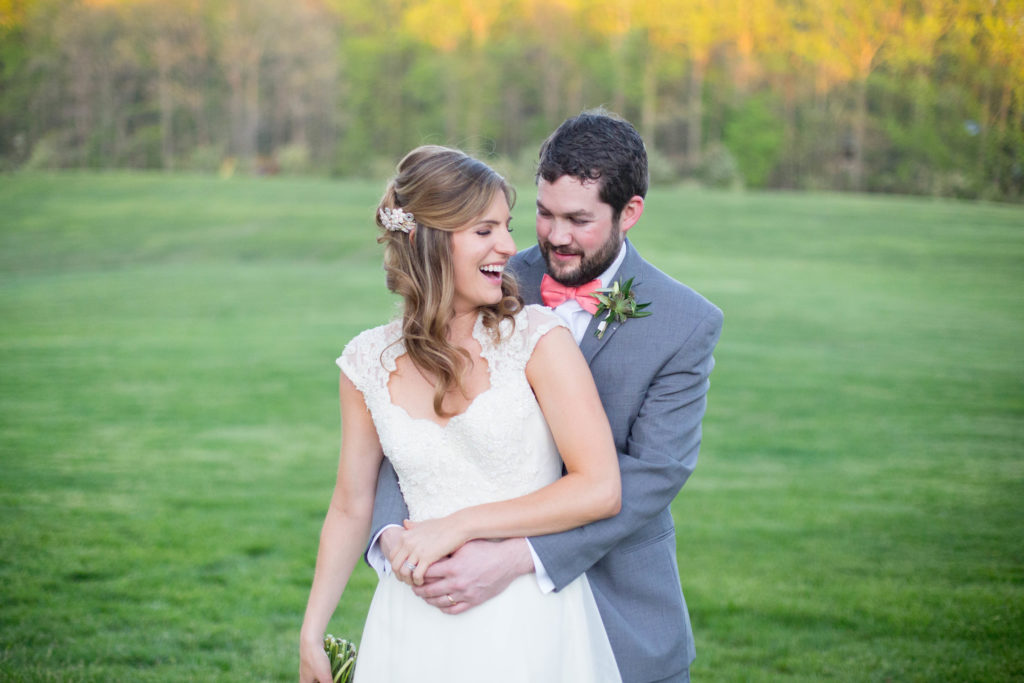 Smokey Glen Farm Wedding | Jeanette & Drew - kir2ben.com