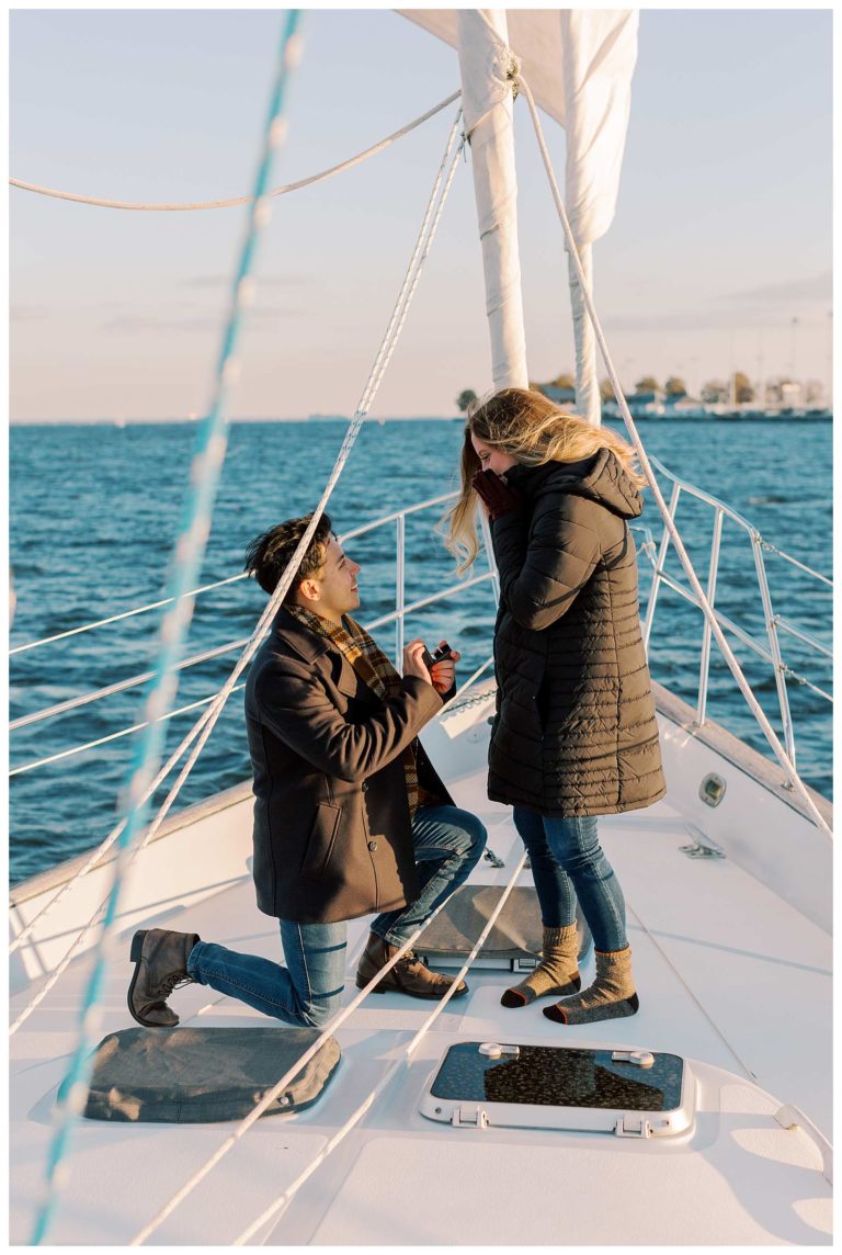 Sailboat Proposal | Annapolis Boat Proposal | Nick and Jayme - kir2ben.com