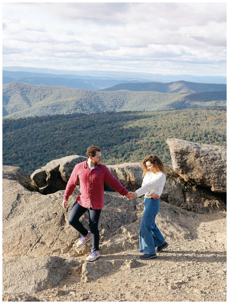 Shenandoah Hiking Proposal | Virginia Mountain Engagement Photos ...